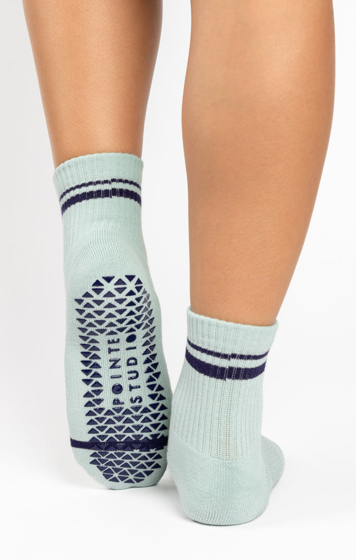 Pointe Studio Grip Sock Full Ankle Coverage - Black | SKULPT